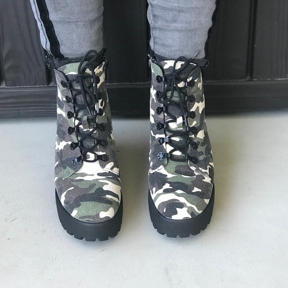 Urban Outfitters | Shoes | Nib Camo Luge Rugged Sole Platform Ankle ...